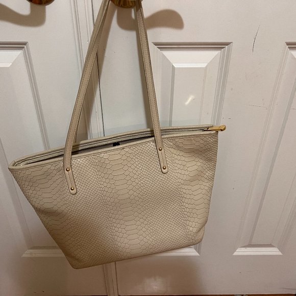 GiGi New York | Bags | Preowned Gigi New York Python Print Leather Tote ...